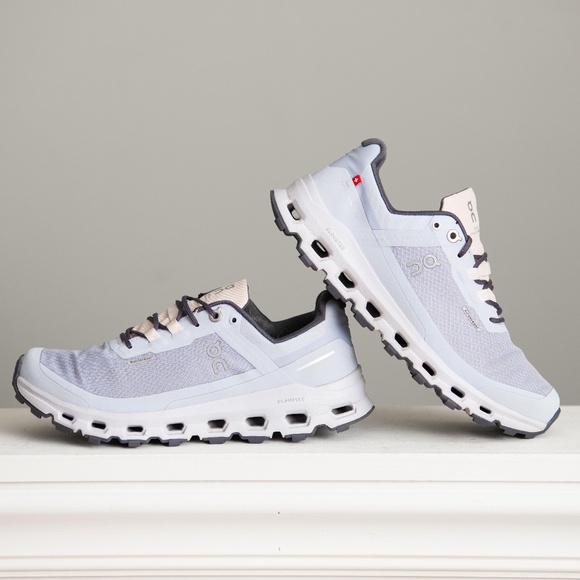 On Running | Shoes | On Cloud Cloudvista Womens Size 65 Helion ...
